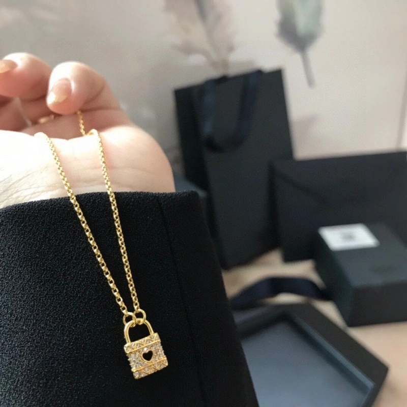 1:1 copy Apm Necklaces