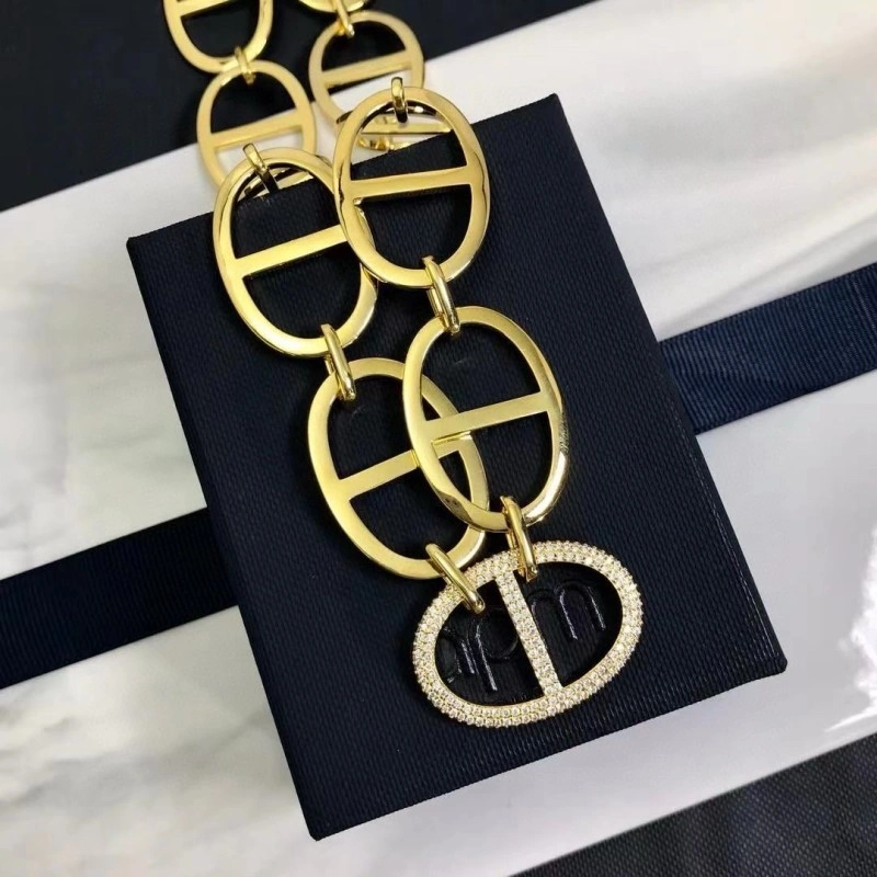 High fidelity Apm Necklaces