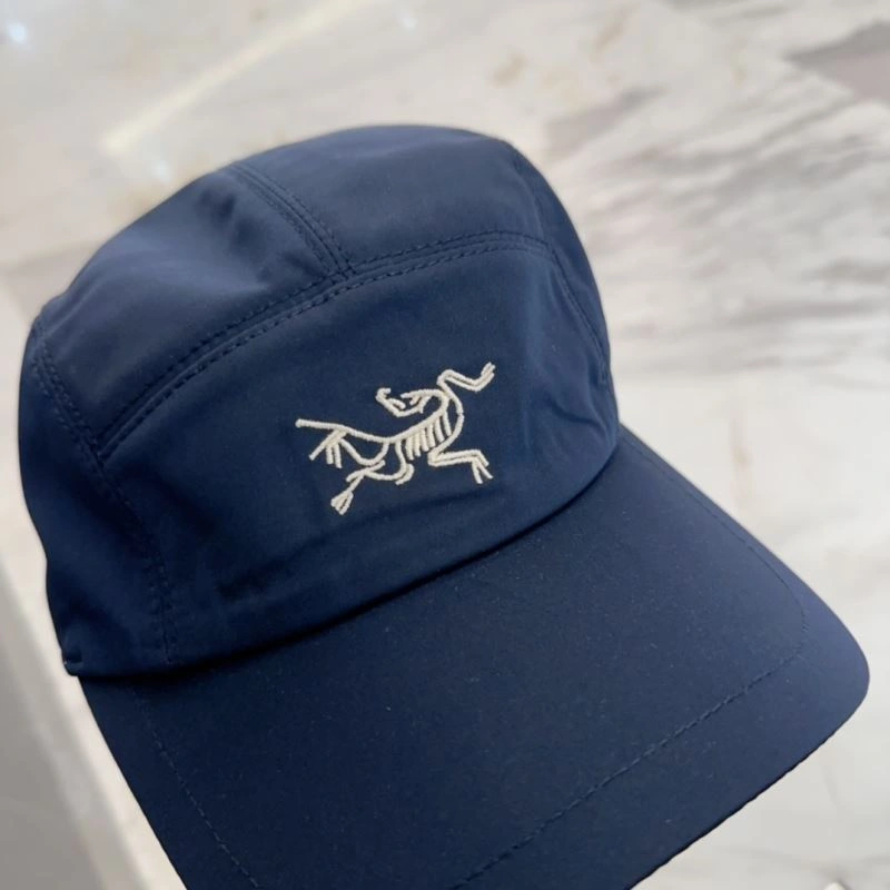 Accurate model Arcteryx Caps