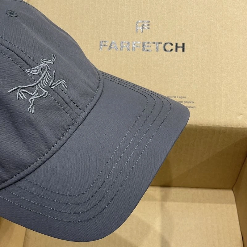 Top mirror Arcteryx Caps