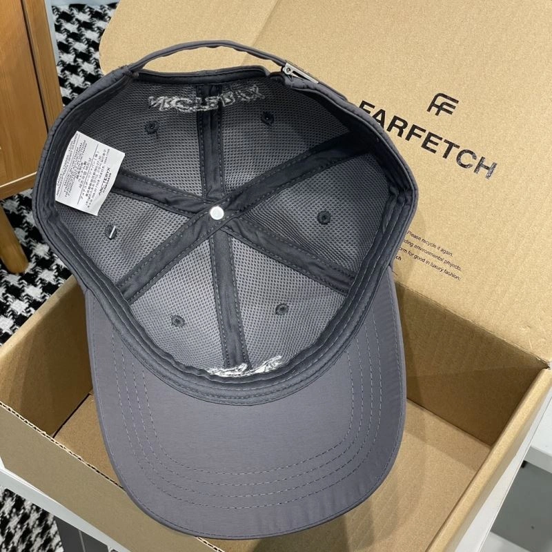 Top mirror Arcteryx Caps