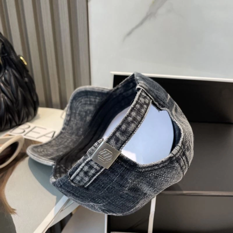 Top mirror Arcteryx Caps