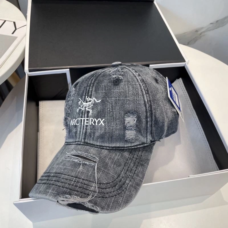 Top mirror Arcteryx Caps