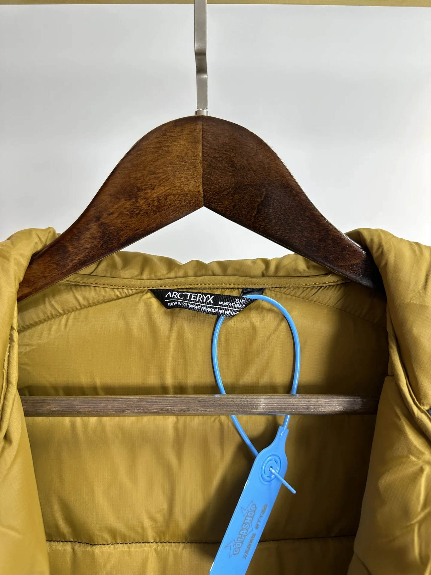 Accurate model Arcteryx Down Jackets