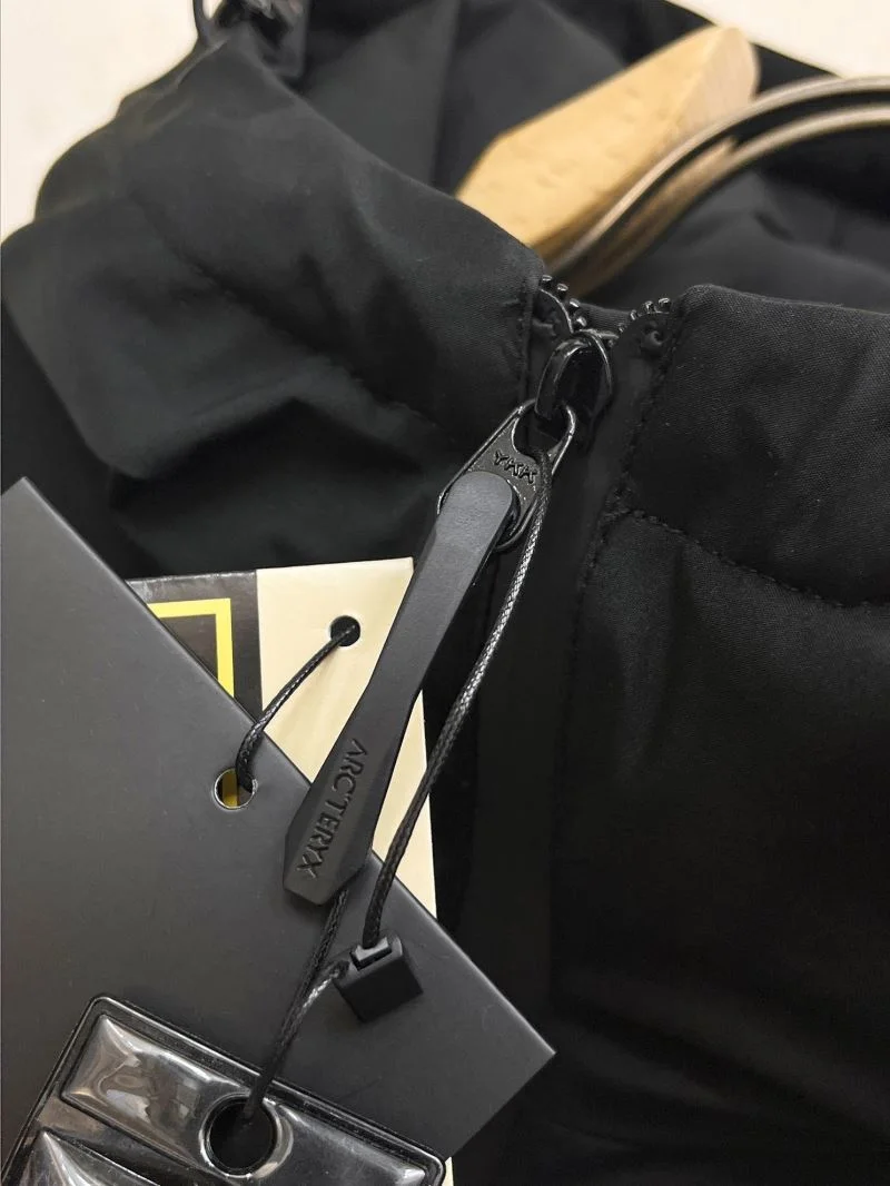 Top mirror Arcteryx Down Jackets