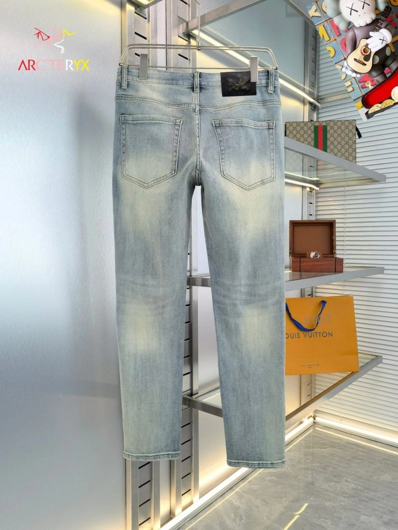 Top mirror Arcteryx Jeans