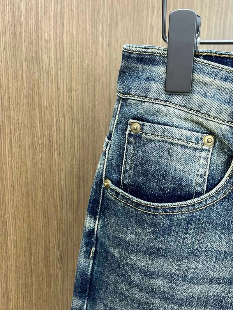 Low-cost Arcteryx Jeans