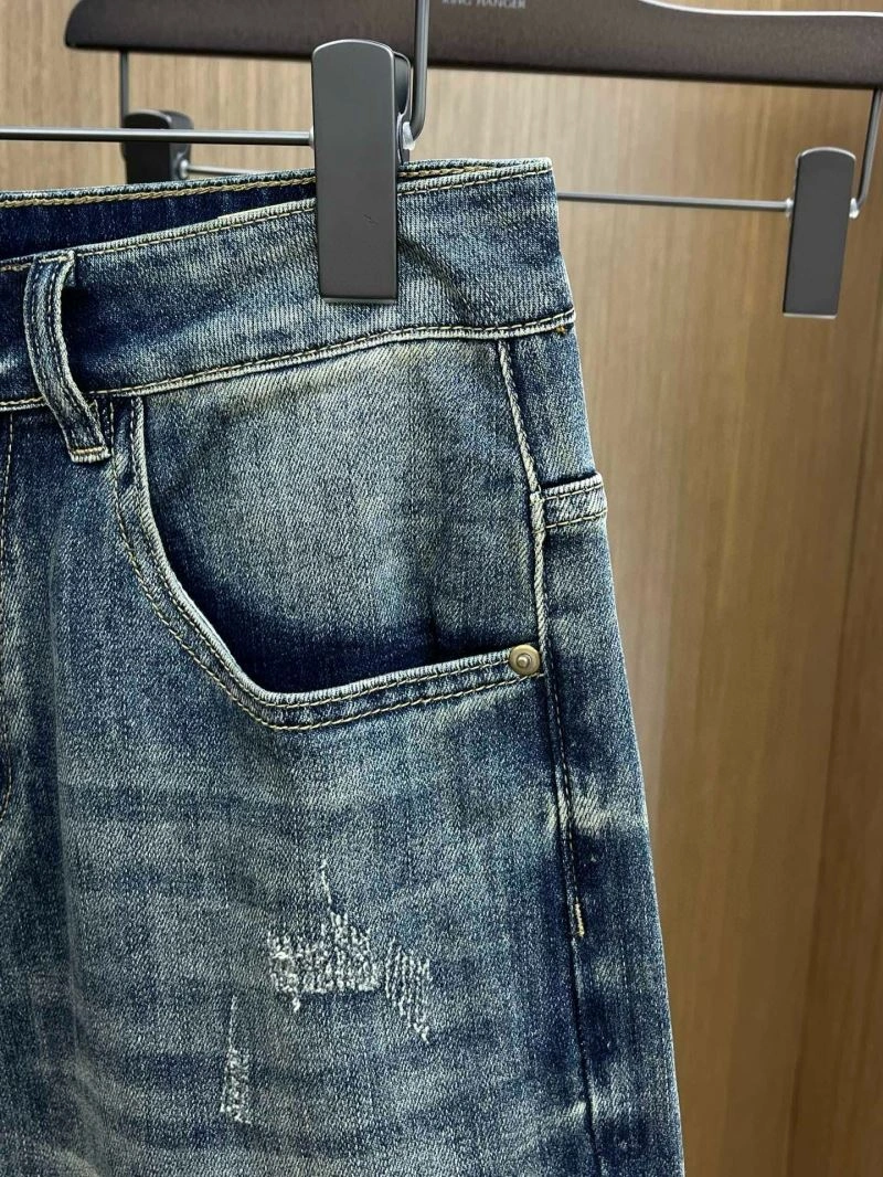 Low-cost Arcteryx Jeans