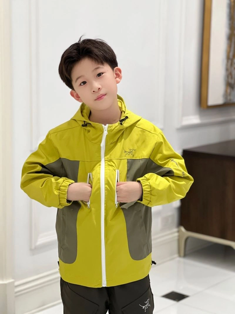 Bargain Arcteryx Kids