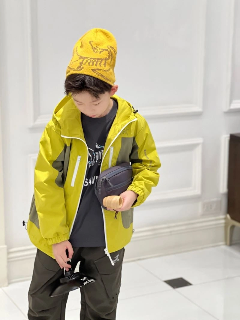 Bargain Arcteryx Kids