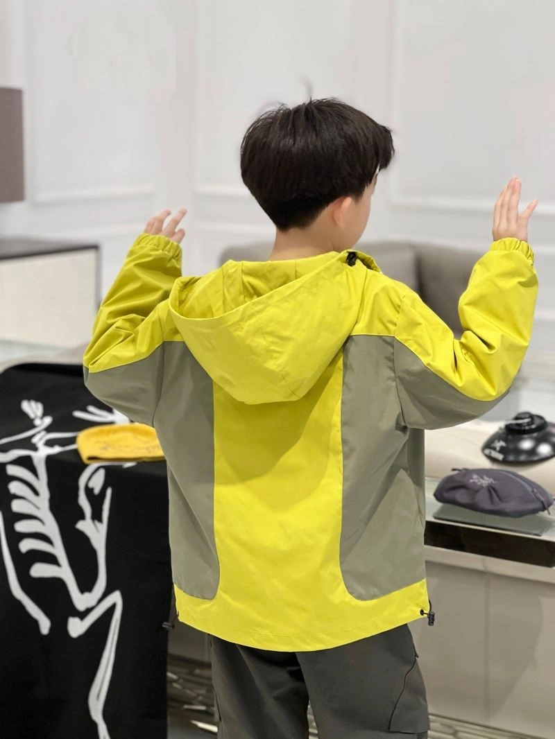 Bargain Arcteryx Kids