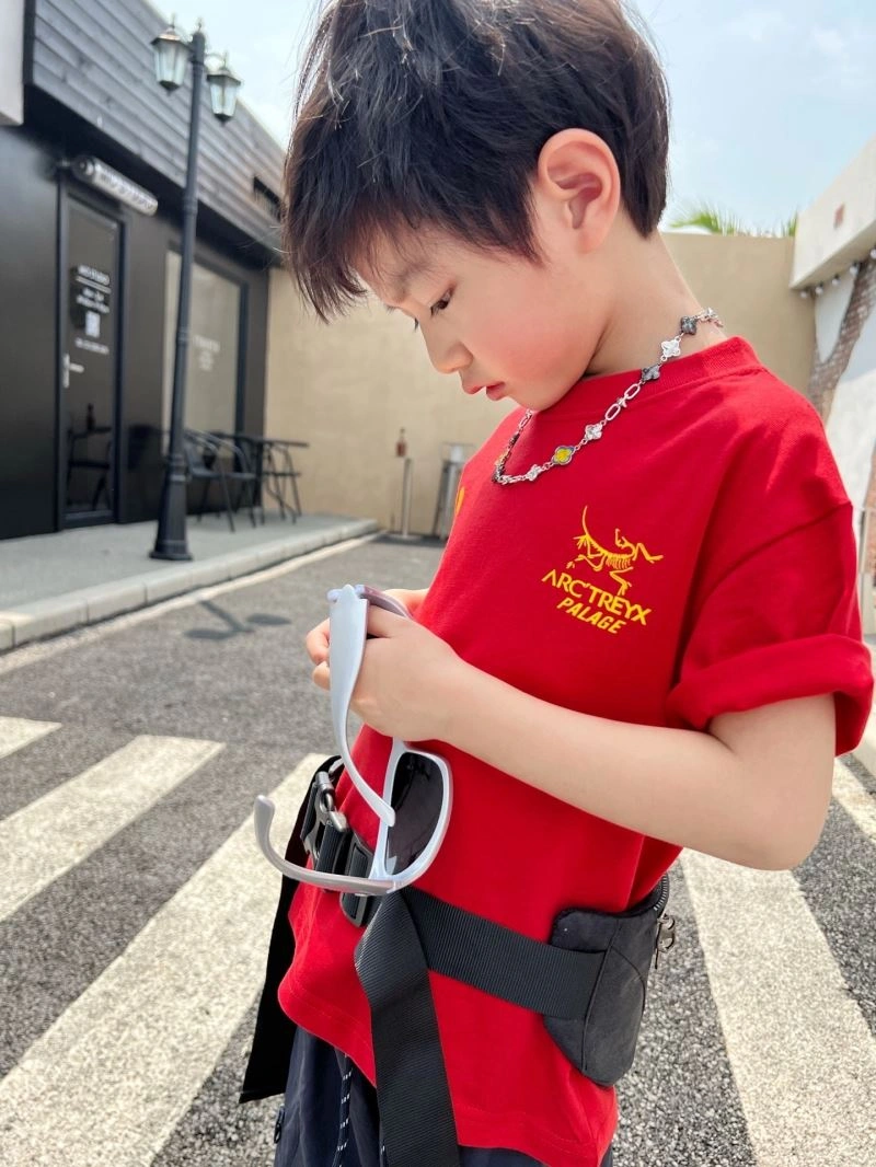 Bargain Arcteryx Kids