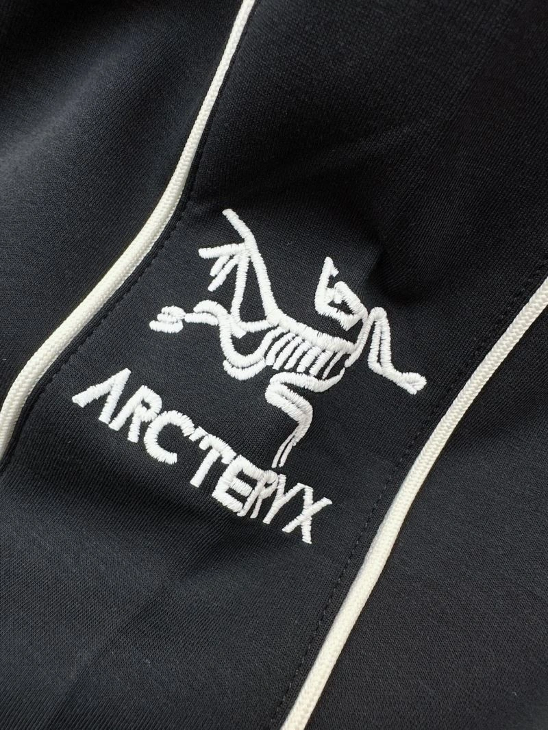 Brand-authenticated Arcteryx Long Pants