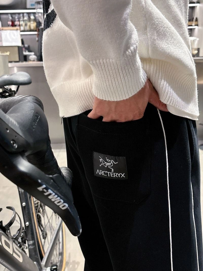 Brand-authenticated Arcteryx Long Pants