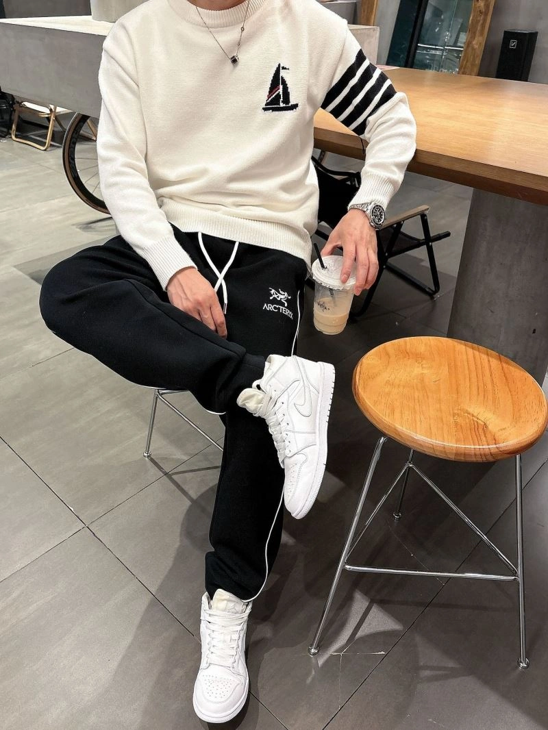 Brand-authenticated Arcteryx Long Pants