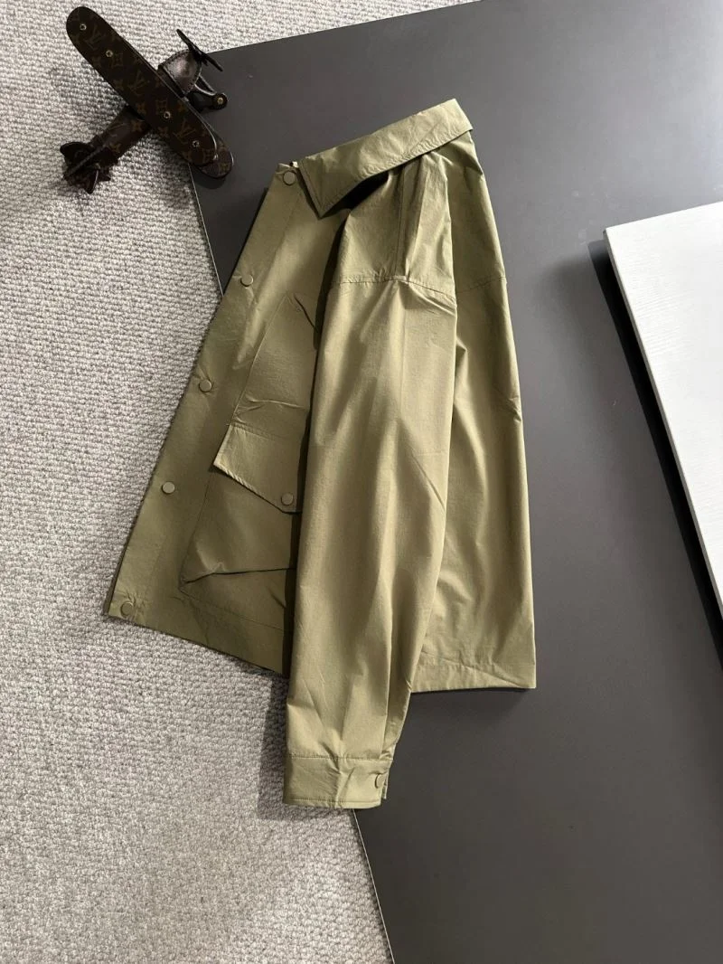 Bargain Arcteryx Outwear