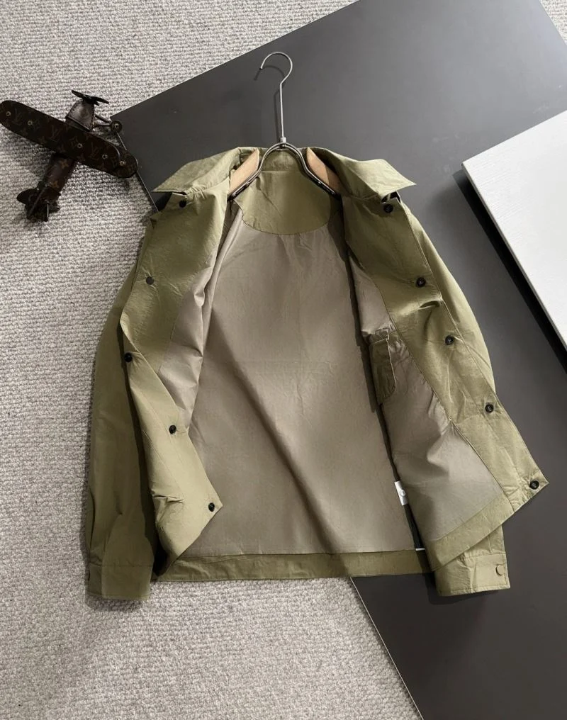 Bargain Arcteryx Outwear