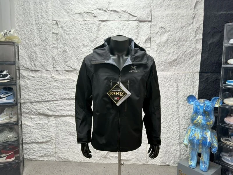 Real Arcteryx Outwear