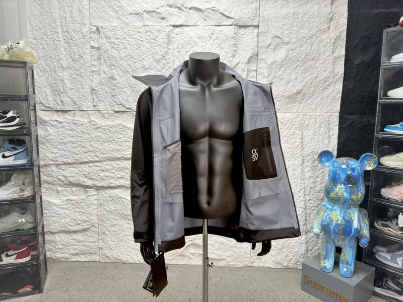 Real Arcteryx Outwear