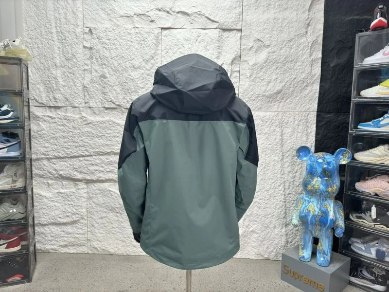 Indistinguishable Arcteryx Outwear