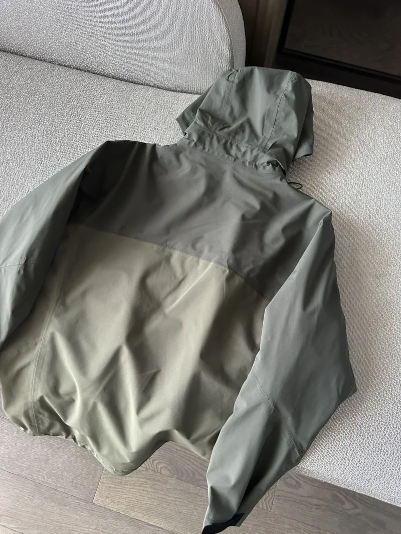 Indistinguishable Arcteryx Outwear