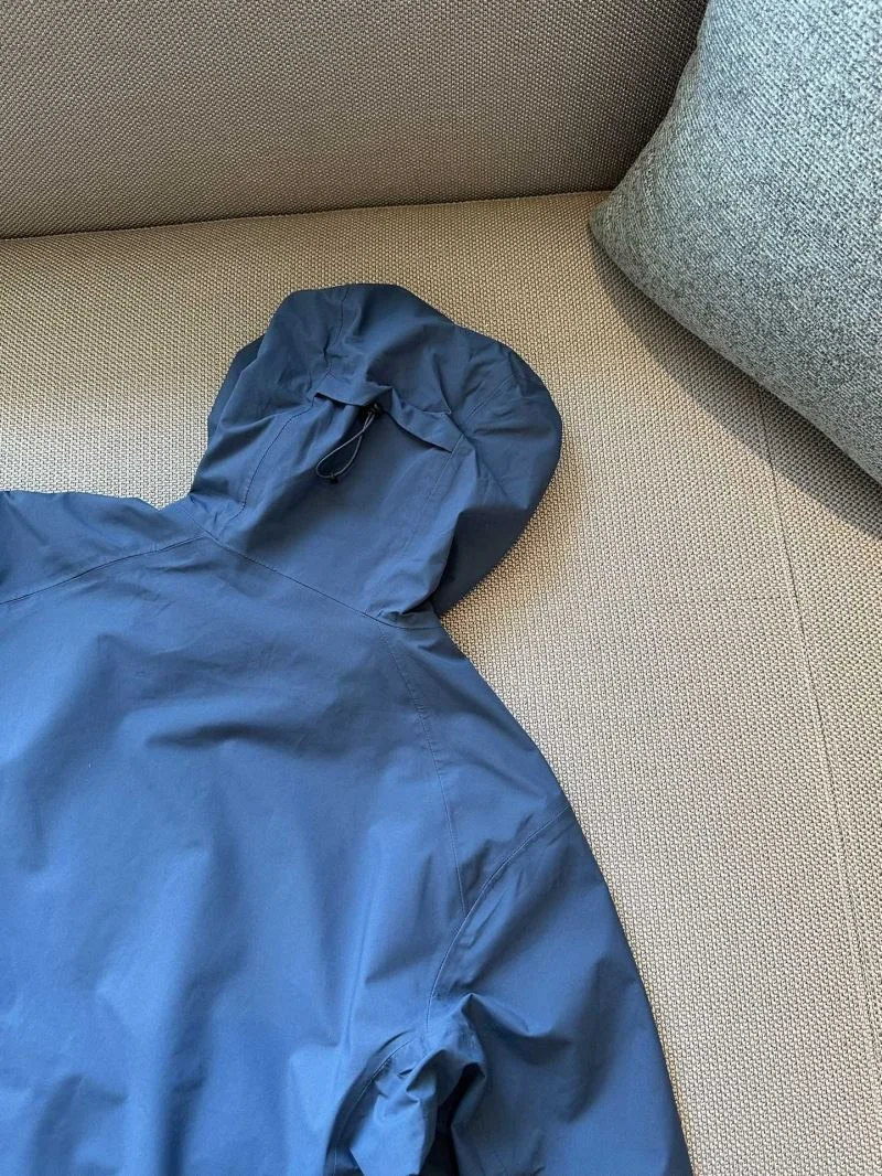 Exact replica Arcteryx Outwear
