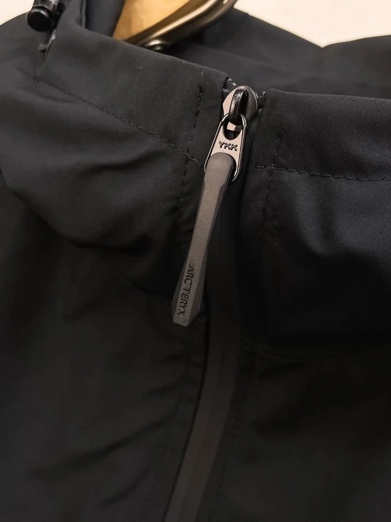 Bargain Arcteryx Outwear