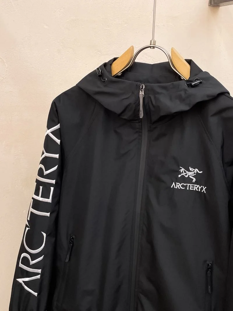 Bargain Arcteryx Outwear