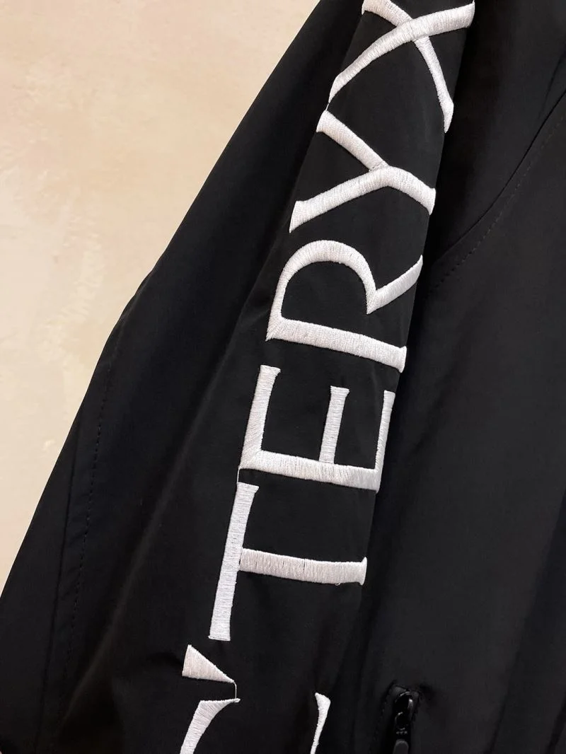 Bargain Arcteryx Outwear