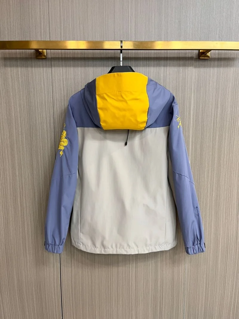 Bargain Arcteryx Outwear
