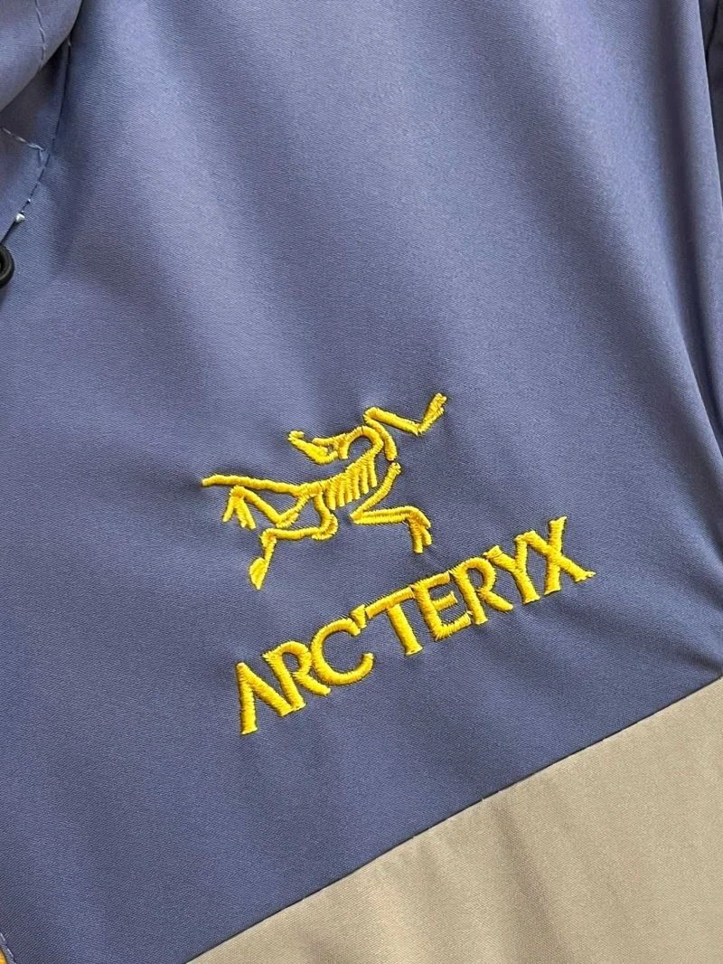 Bargain Arcteryx Outwear