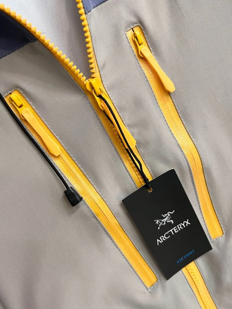 Bargain Arcteryx Outwear