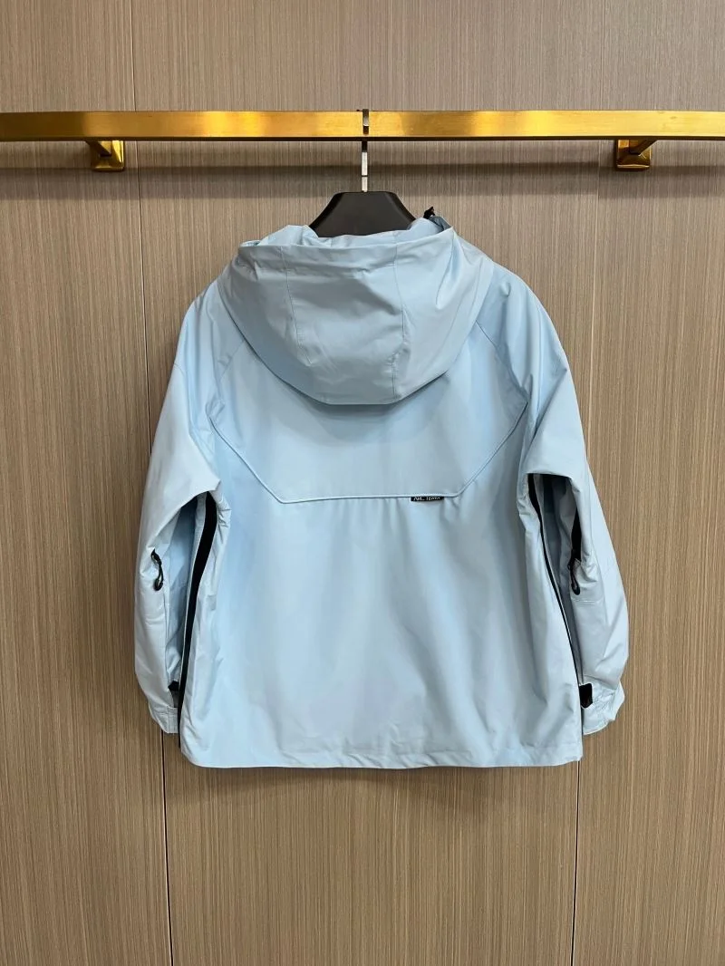 Accurate model Arcteryx Outwear