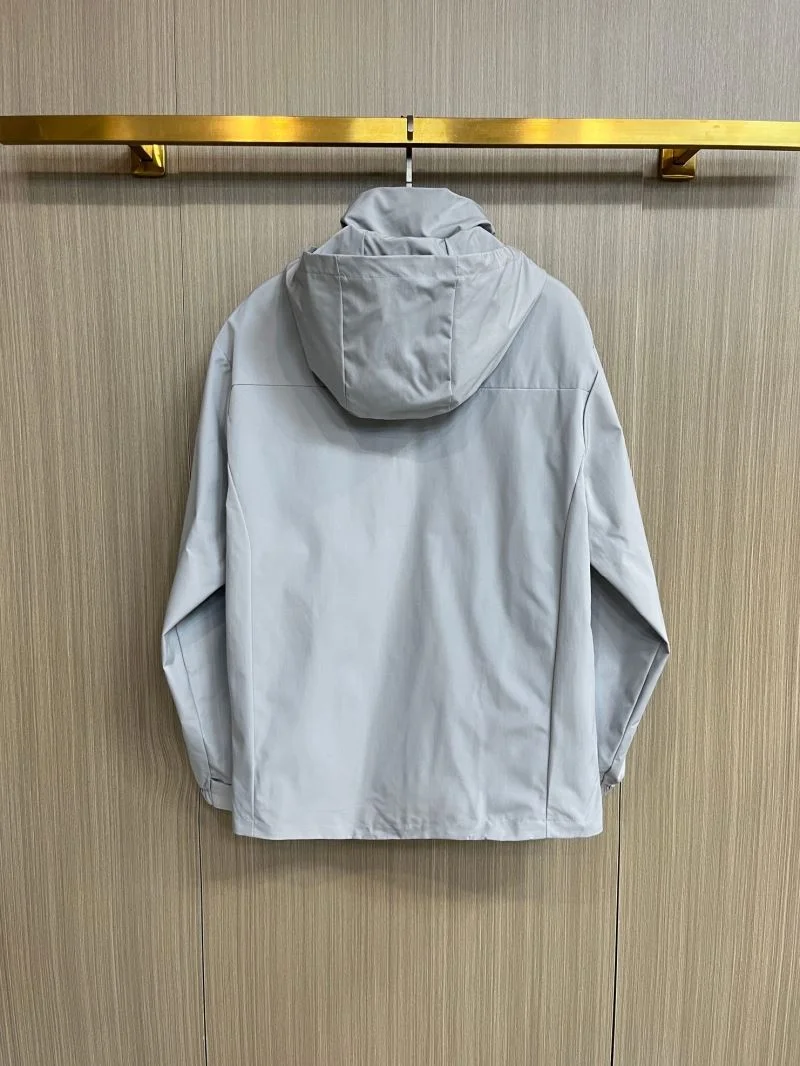Brand-authenticated Arcteryx Outwear