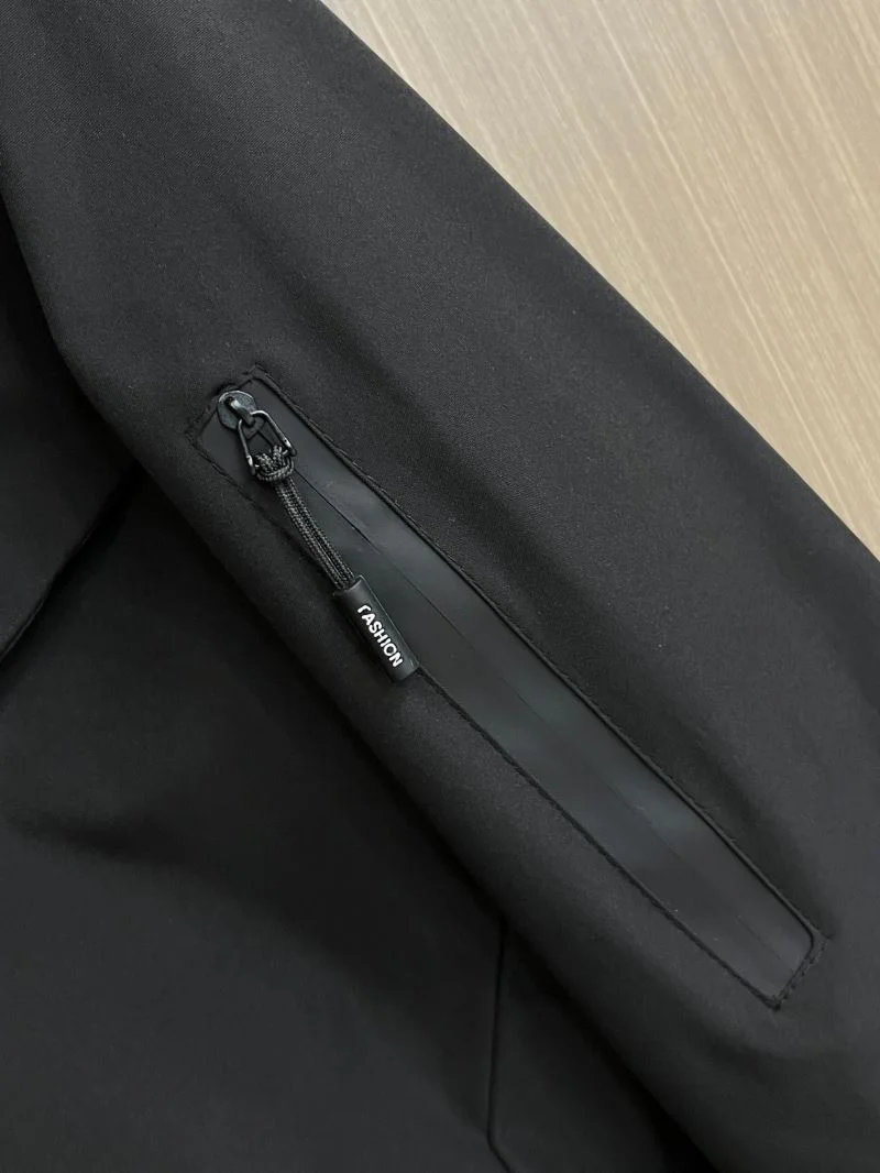 Brand-authenticated Arcteryx Outwear