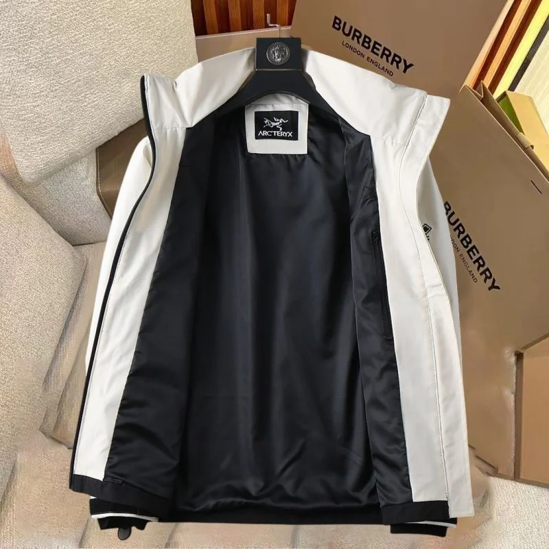 Accurate model Arcteryx Outwear