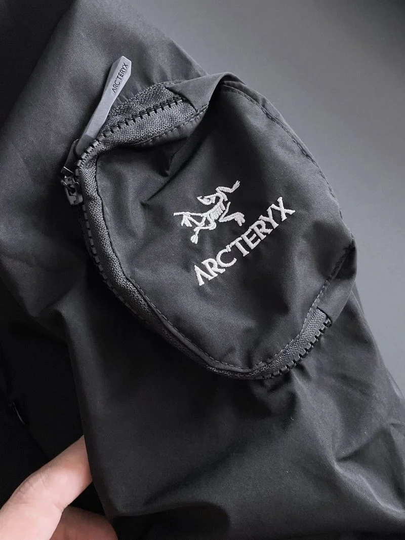 Bargain Arcteryx Outwear