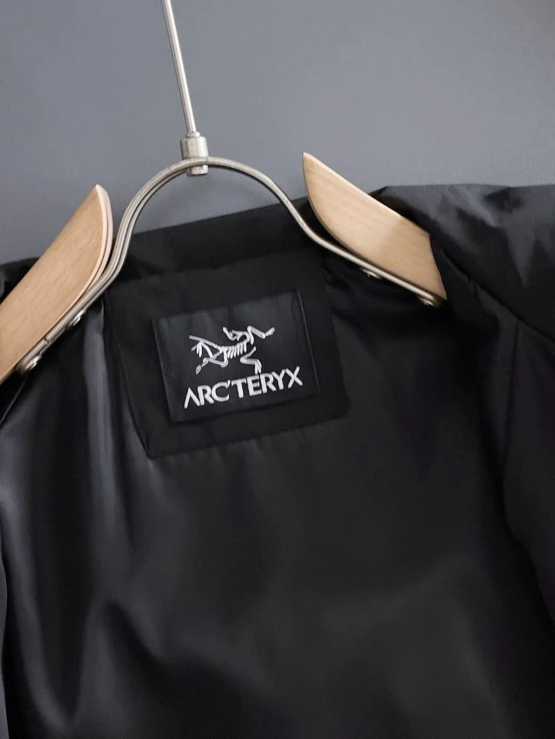 Bargain Arcteryx Outwear