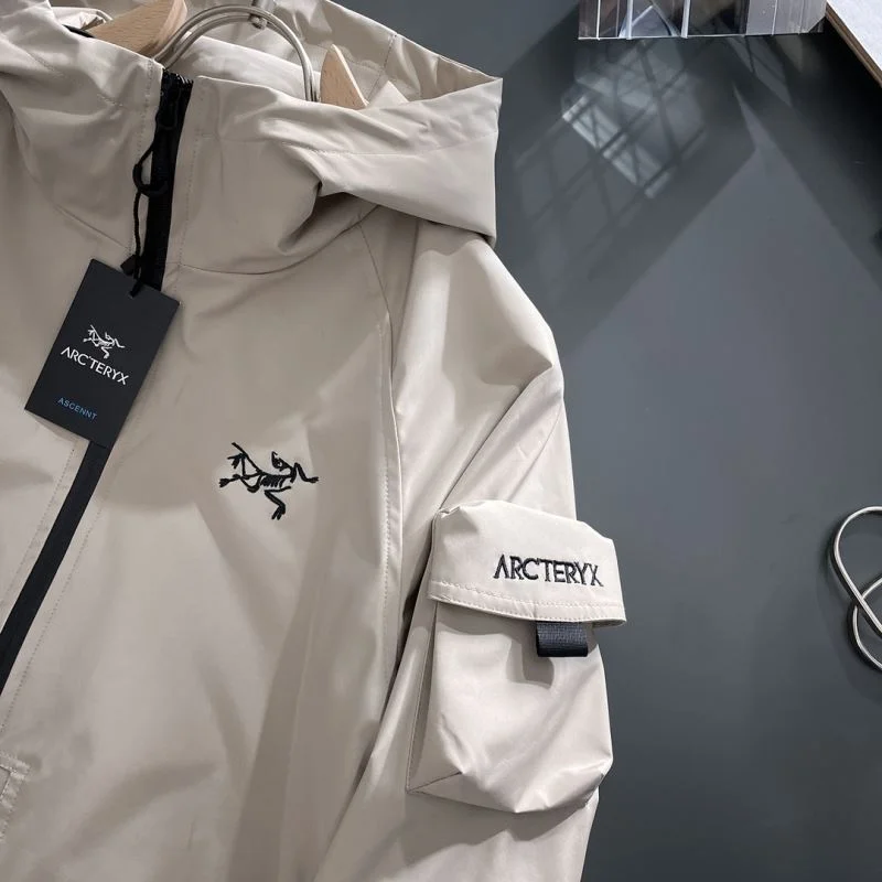 Exact replica Arcteryx Outwear