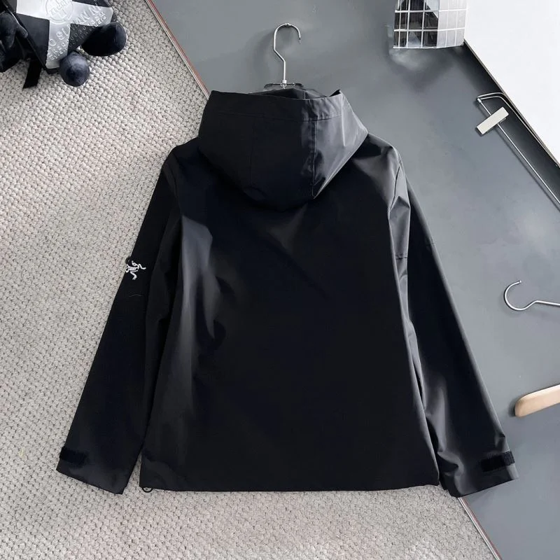 Brand-authenticated Arcteryx Outwear
