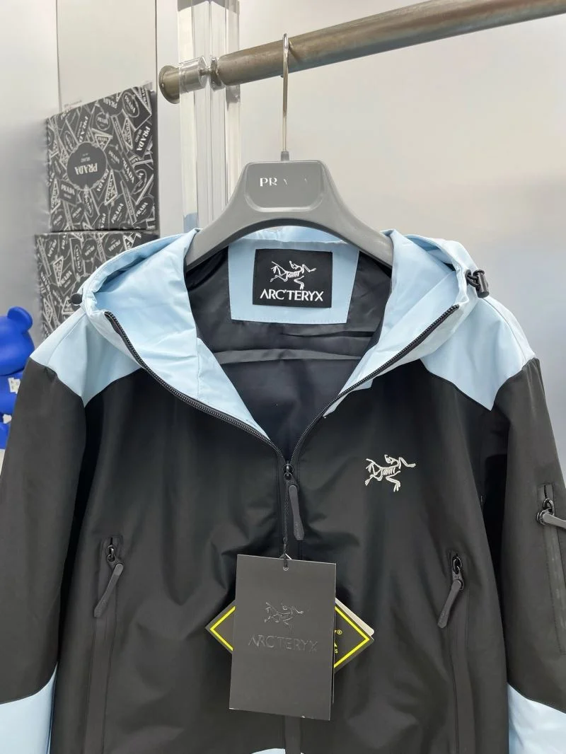 Top mirror Arcteryx Outwear