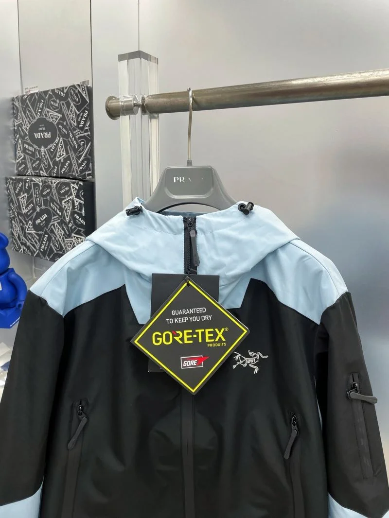 Top mirror Arcteryx Outwear