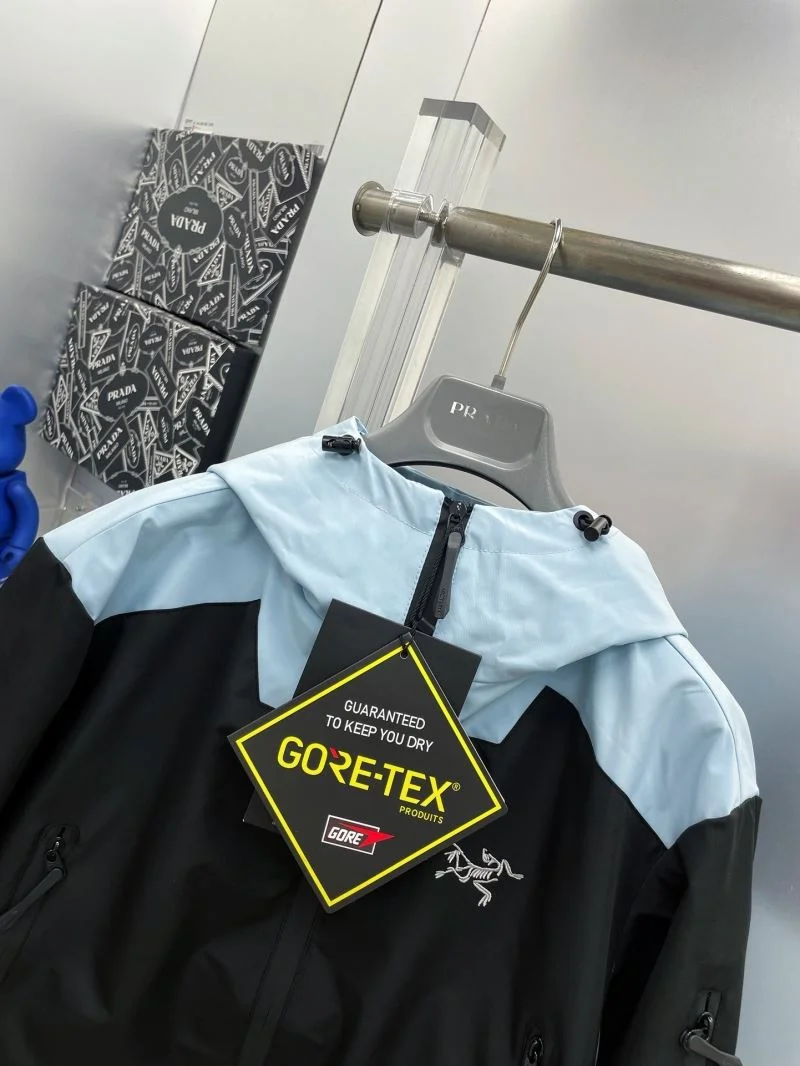 Top mirror Arcteryx Outwear