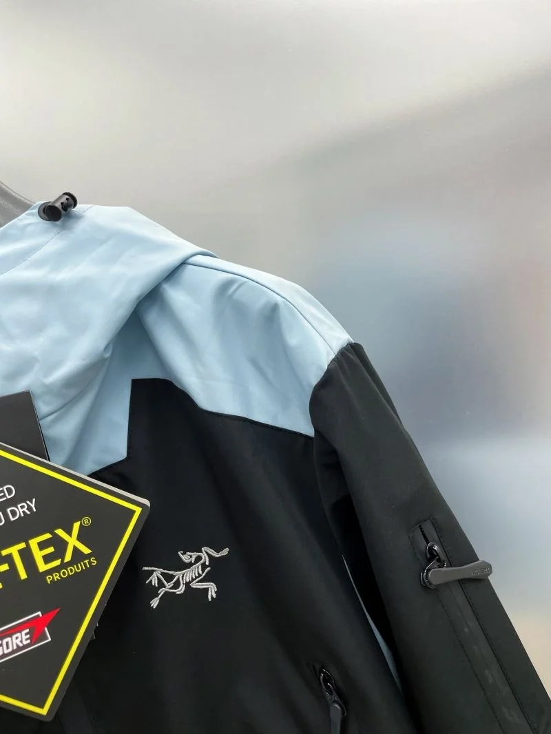 Top mirror Arcteryx Outwear