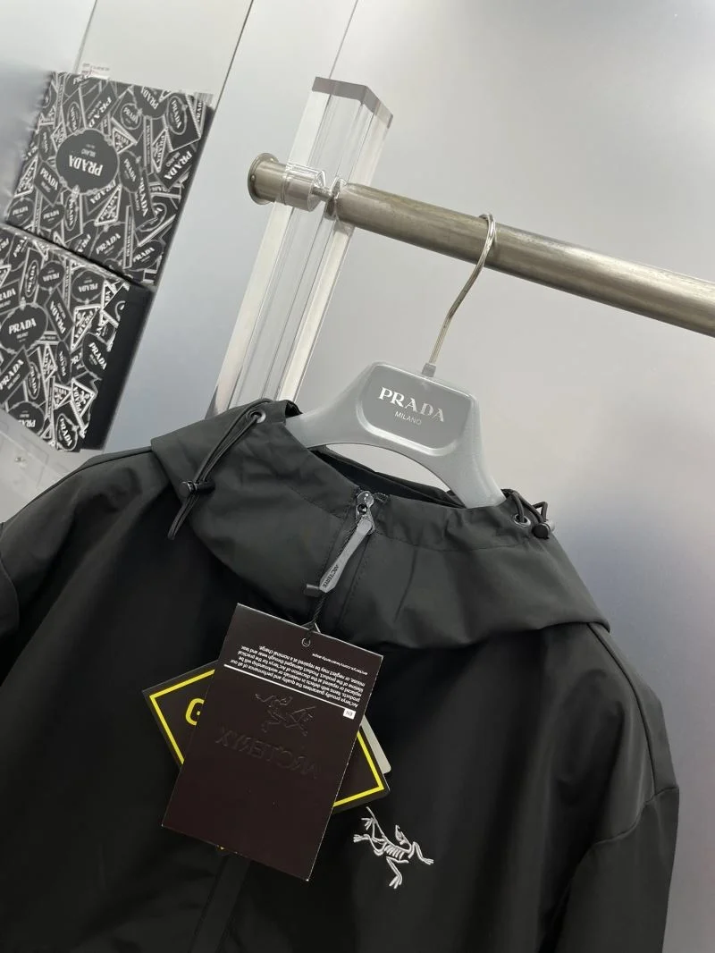 Exact replica Arcteryx Outwear