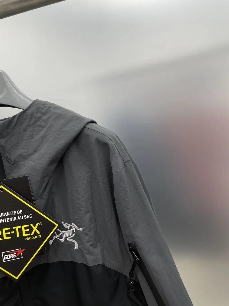 Top mirror Arcteryx Outwear