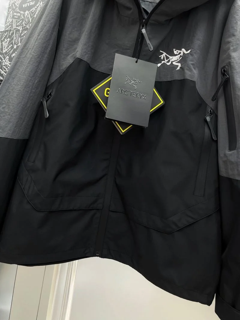 Top mirror Arcteryx Outwear
