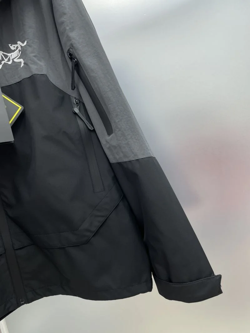 Top mirror Arcteryx Outwear