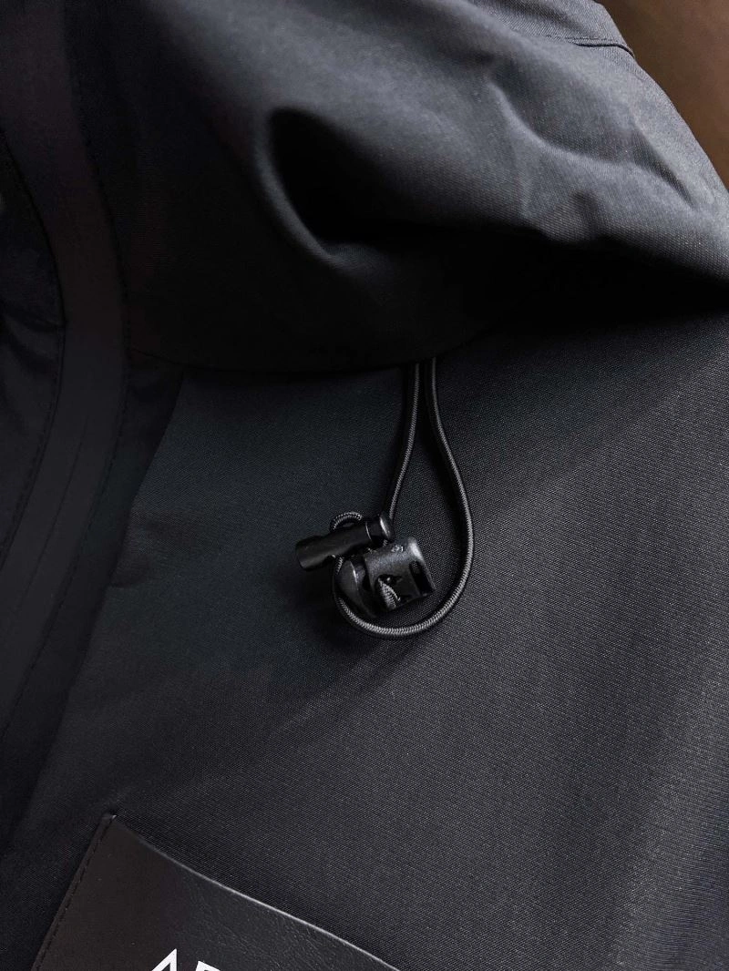 Accurate model Arcteryx Outwear