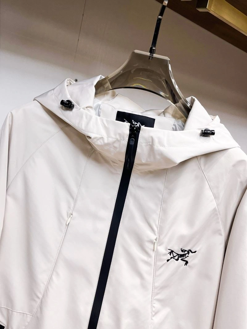 High fidelity Arcteryx Outwear